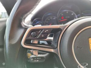 Melns Porsche Cayenne 2016 Klaipėda, ar dzinēja tilpumu 2.97 L un nobraukumu 189 tūkst. km par 28500 €, foto 24 vietnē AUTOMOTO.COM.LV