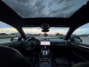 Melns Porsche Cayenne 2016 Kauņa, ar dzinēja tilpumu 3.60 L un nobraukumu 172 tūkst. km par 18000 €, foto 10 vietnē AUTOMOTO.COM.LV