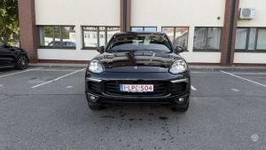 Black Porsche Cayenne 2016 in Klaipeda, with an engine capacity of 3.60 L and mileage of 137 thousand km for 19500 €, photo 3 on AUTOMOTO.COM.LV