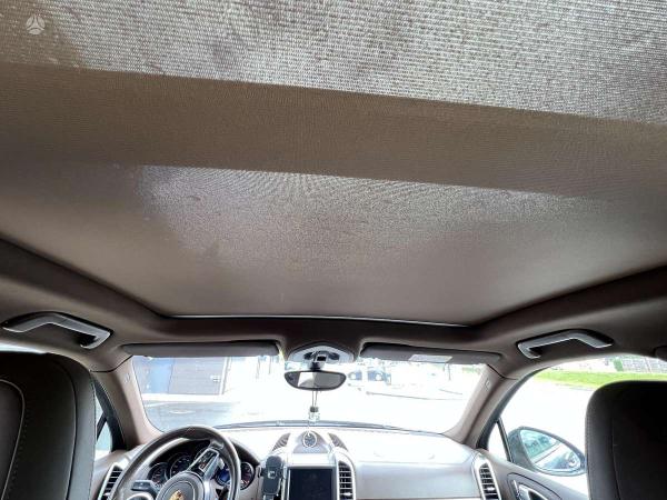 Porsche Cayenne 2016 Utena vietnē Melns Porsche Cayenne 2016 Utena, ar dzinēja tilpumu 2.97 L un nobraukumu 324 tūkst. km par 18800 €, foto 11 vietnē AUTOMOTO.COM.LV