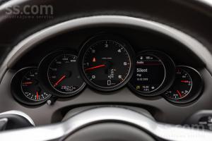 Melns Porsche Cayenne 2016 Jelgava, ar dzinēja tilpumu 3.00 L un nobraukumu 250 tūkst. km par 24500 €, foto 19 vietnē AUTOMOTO.COM.LV