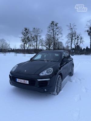 Melns Porsche Cayenne 2017 Kauņa, ar dzinēja tilpumu 3.60 L un nobraukumu 170 tūkst. km par 19999 €, foto 2 vietnē AUTOMOTO.COM.LV