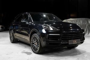 Melns Porsche Cayenne 2017 Rīga, ar dzinēja tilpumu 3.00 L un nobraukumu 171 tūkst. km par 44900 €, foto 3 vietnē AUTOMOTO.COM.LV