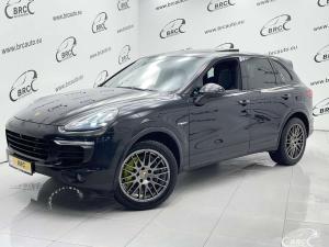 Melns Porsche Cayenne 2017 Viļņa, ar dzinēja tilpumu 3.00 L un nobraukumu 244 tūkst. km par 18900 €, foto  vietnē AUTOMOTO.COM.LV