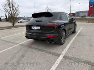 Black Porsche Cayenne 2017 in Tallinn, with an engine capacity of 3.60 L and mileage of 149 thousand km for 34000 €, photo 3 on AUTOMOTO.COM.LV
