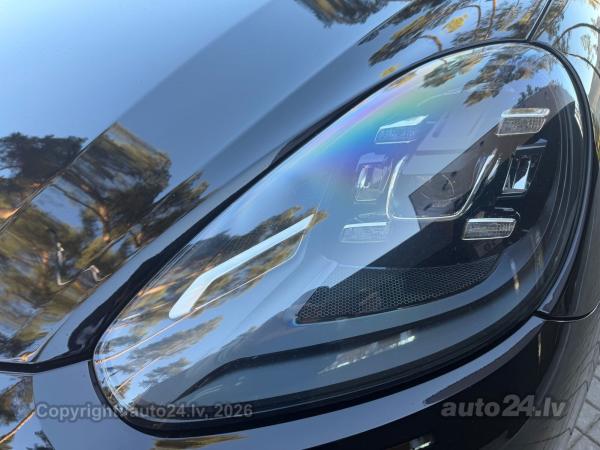 Melns Porsche Cayenne 2017 Tallina, ar dzinēja tilpumu 3.00 L un nobraukumu 197 tūkst. km par 30600 €, foto 8 vietnē AUTOMOTO.COM.LV