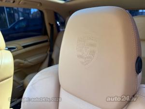 Melns Porsche Cayenne 2017 Tallina, ar dzinēja tilpumu 3.00 L un nobraukumu 197 tūkst. km par 30600 €, foto 19 vietnē AUTOMOTO.COM.LV