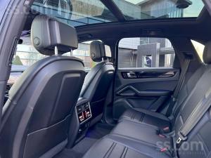 Melns Porsche Cayenne 2017 Rīga, ar dzinēja tilpumu 3.00 L un nobraukumu 171 tūkst. km par 34950 €, foto 18 vietnē AUTOMOTO.COM.LV