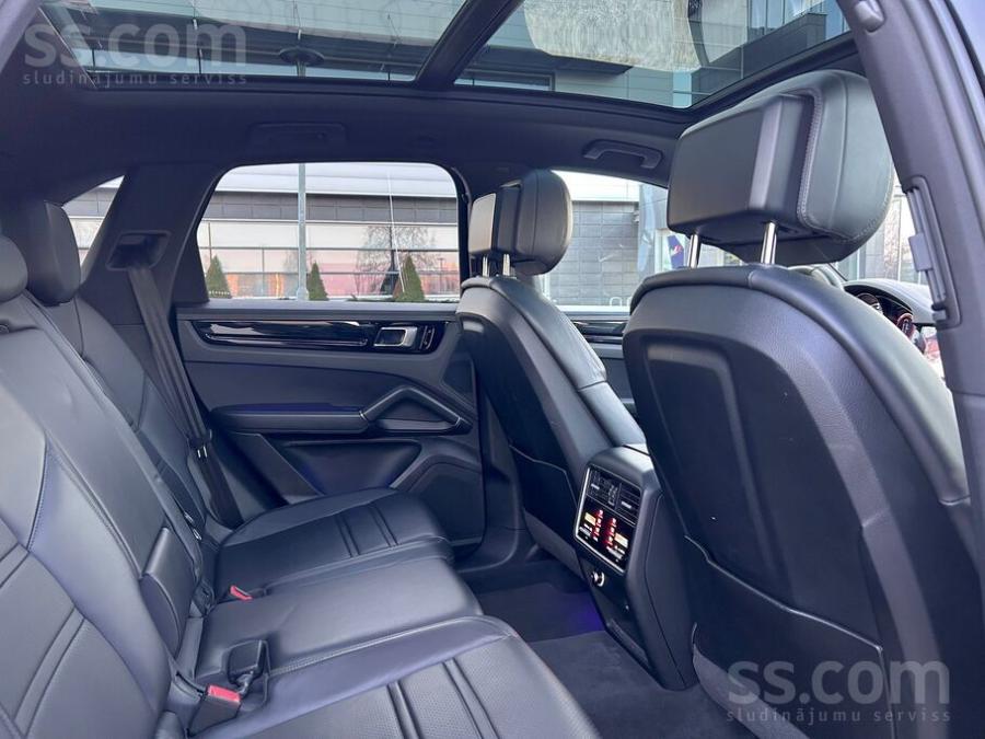 Melns Porsche Cayenne 2017 Rīga, ar dzinēja tilpumu 3.00 L un nobraukumu 171 tūkst. km par 34950 €, foto 19 vietnē AUTOMOTO.COM.LV