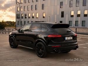 Melns Porsche Cayenne 2017 Tartu, ar dzinēja tilpumu 3.00 L un nobraukumu 169 tūkst. km par 26999 €, foto 7 vietnē AUTOMOTO.COM.LV