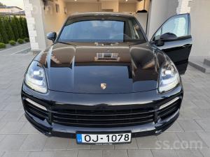 Melns Porsche Cayenne 2017 Rīga, ar dzinēja tilpumu 2.90 L un nobraukumu 172 tūkst. km par 32000 €, foto 3 vietnē AUTOMOTO.COM.LV