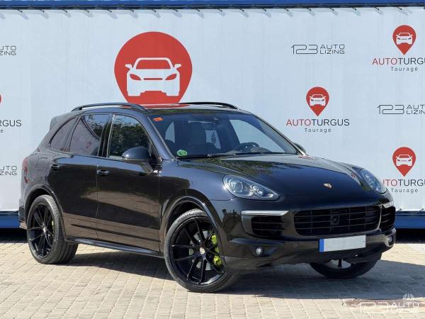Melns Porsche Cayenne 2017 Tauragė, ar dzinēja tilpumu 3.00 L un nobraukumu 250 tūkst. km par 26990 €, foto 5 vietnē AUTOMOTO.COM.LV
