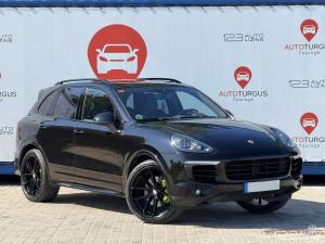 Melns Porsche Cayenne 2017 Tauragė, ar dzinēja tilpumu 3.00 L un nobraukumu 250 tūkst. km par 26990 €, foto 6 vietnē AUTOMOTO.COM.LV