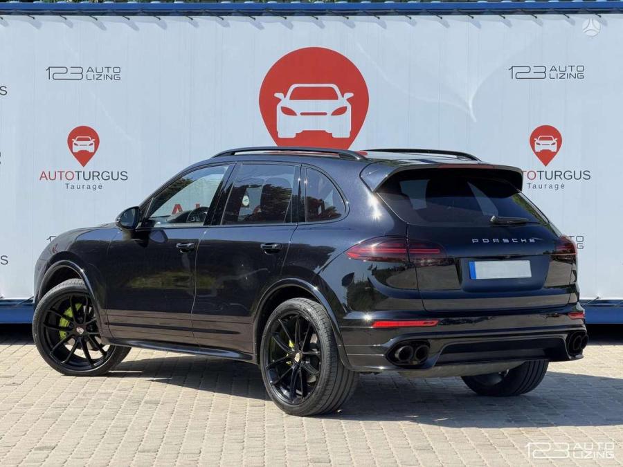Melns Porsche Cayenne 2017 Tauragė, ar dzinēja tilpumu 3.00 L un nobraukumu 250 tūkst. km par 26990 €, foto 8 vietnē AUTOMOTO.COM.LV