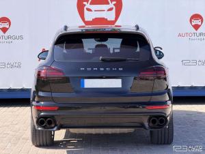 Melns Porsche Cayenne 2017 Tauragė, ar dzinēja tilpumu 3.00 L un nobraukumu 250 tūkst. km par 26990 €, foto 11 vietnē AUTOMOTO.COM.LV