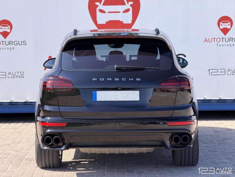 Melns Porsche Cayenne 2017 Tauragė, ar dzinēja tilpumu 3.00 L un nobraukumu 250 tūkst. km par 26990 €, foto 11 vietnē AUTOMOTO.COM.LV