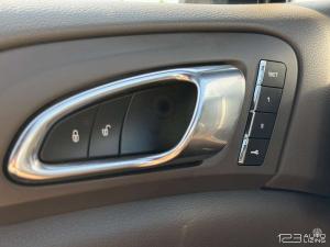Melns Porsche Cayenne 2017 Tauragė, ar dzinēja tilpumu 3.00 L un nobraukumu 250 tūkst. km par 26990 €, foto 27 vietnē AUTOMOTO.COM.LV