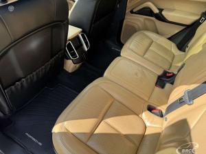 Melns Porsche Cayenne 2017 Klaipėda, ar dzinēja tilpumu 3.00 L un nobraukumu 183 tūkst. km par 19500 €, foto 14 vietnē AUTOMOTO.COM.LV