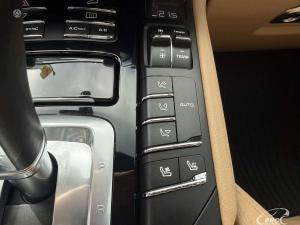 Melns Porsche Cayenne 2017 Klaipėda, ar dzinēja tilpumu 3.00 L un nobraukumu 183 tūkst. km par 19500 €, foto 25 vietnē AUTOMOTO.COM.LV