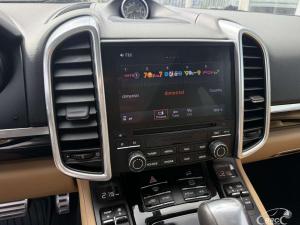 Melns Porsche Cayenne 2017 Klaipėda, ar dzinēja tilpumu 3.00 L un nobraukumu 183 tūkst. km par 19500 €, foto 27 vietnē AUTOMOTO.COM.LV