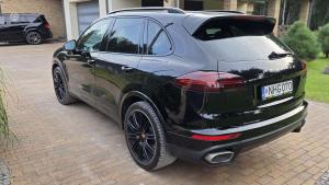 Melns Porsche Cayenne 2017 Šauļi, ar dzinēja tilpumu 2.97 L un nobraukumu 319 tūkst. km par 24900 €, foto 6 vietnē AUTOMOTO.COM.LV