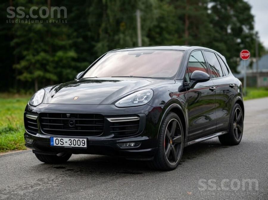 Melns Porsche Cayenne 2017 Rīga, ar dzinēja tilpumu 3.60 L un nobraukumu 105 tūkst. km par 36900 €, foto 1 vietnē AUTOMOTO.COM.LV