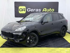 Melns Porsche Cayenne 2017 Viļņa, ar dzinēja tilpumu 3.60 L un nobraukumu 173 tūkst. km par 21000 €, foto  vietnē AUTOMOTO.COM.LV