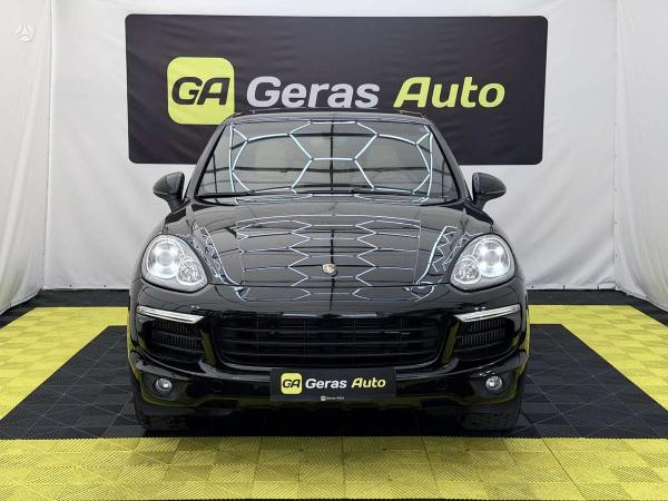 Porsche Cayenne 2017 Viļņa vietnē Melns Porsche Cayenne 2017 Viļņa, ar dzinēja tilpumu 3.60 L un nobraukumu 173 tūkst. km par 21000 €, foto 8 vietnē AUTOMOTO.COM.LV