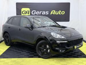 Black Porsche Cayenne 2017 in Vilnius, with an engine capacity of 3.60 L and mileage of 173 thousand km for 21000 €, photo 4 on AUTOMOTO.COM.LV