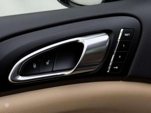 Black Porsche Cayenne 2017 in Vilnius, with an engine capacity of 3.60 L and mileage of 173 thousand km for 21000 €, photo 24 on AUTOMOTO.COM.LV