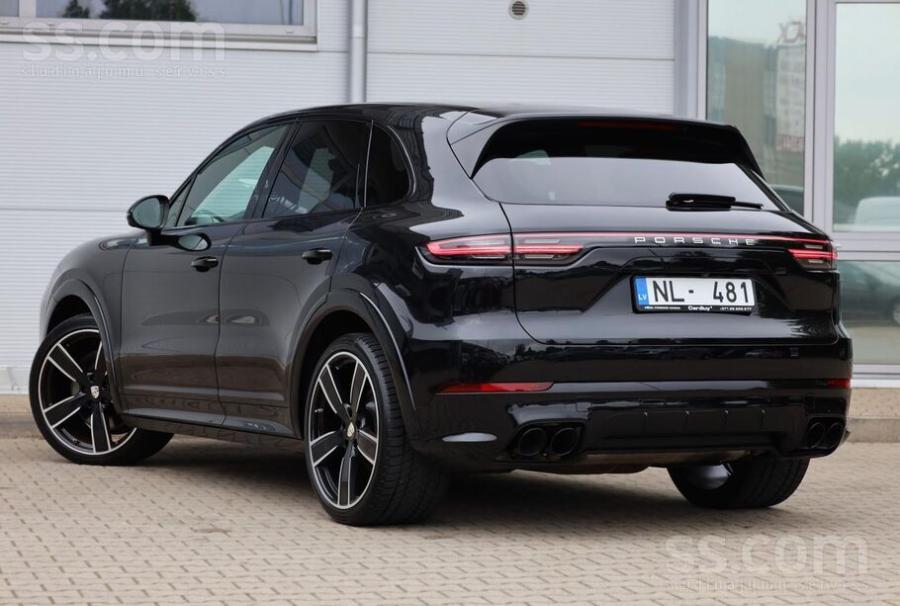 Melns Porsche Cayenne 2018 Rīga, ar dzinēja tilpumu 2.90 L un nobraukumu 0 tūkst. km par 59995 €, foto 8 vietnē AUTOMOTO.COM.LV