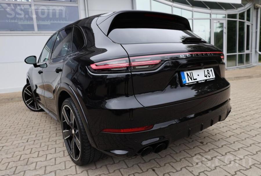 Melns Porsche Cayenne 2018 Rīga, ar dzinēja tilpumu 2.90 L un nobraukumu 0 tūkst. km par 59995 €, foto 10 vietnē AUTOMOTO.COM.LV