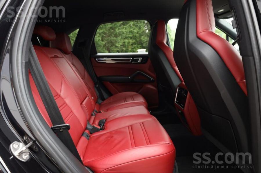 Melns Porsche Cayenne 2018 Rīga, ar dzinēja tilpumu 2.90 L un nobraukumu 0 tūkst. km par 59995 €, foto 26 vietnē AUTOMOTO.COM.LV