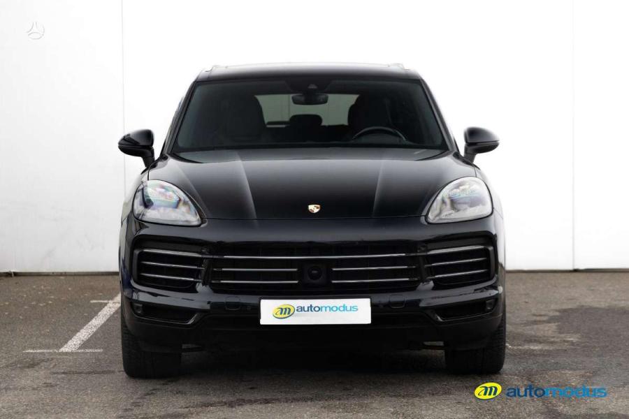 Melns Porsche Cayenne 2018 Viļņa, ar dzinēja tilpumu 3.00 L un nobraukumu 157 tūkst. km par 49900 €, foto 24 vietnē AUTOMOTO.COM.LV