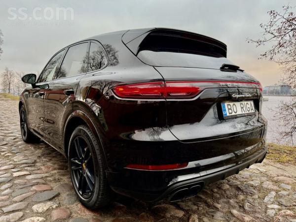 Melns Porsche Cayenne 2018 Rīga, ar dzinēja tilpumu 4.00 L un nobraukumu 65 tūkst. km par 64800 €, foto 4 vietnē AUTOMOTO.COM.LV