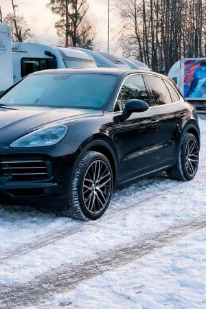 Black Porsche Cayenne 2018 in Vilnius, with an engine capacity of 2.89 L and mileage of 189 thousand km for 44000 €, photo 14 on AUTOMOTO.COM.LV