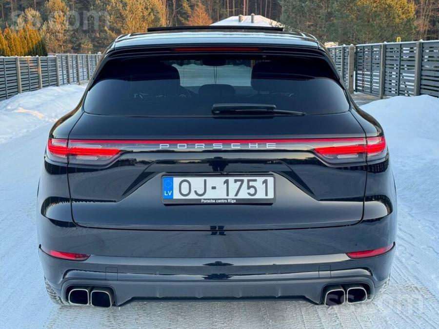 Melns Porsche Cayenne 2018 Rīga, ar dzinēja tilpumu 4.00 L un nobraukumu 0 tūkst. km par 46900 €, foto 10 vietnē AUTOMOTO.COM.LV