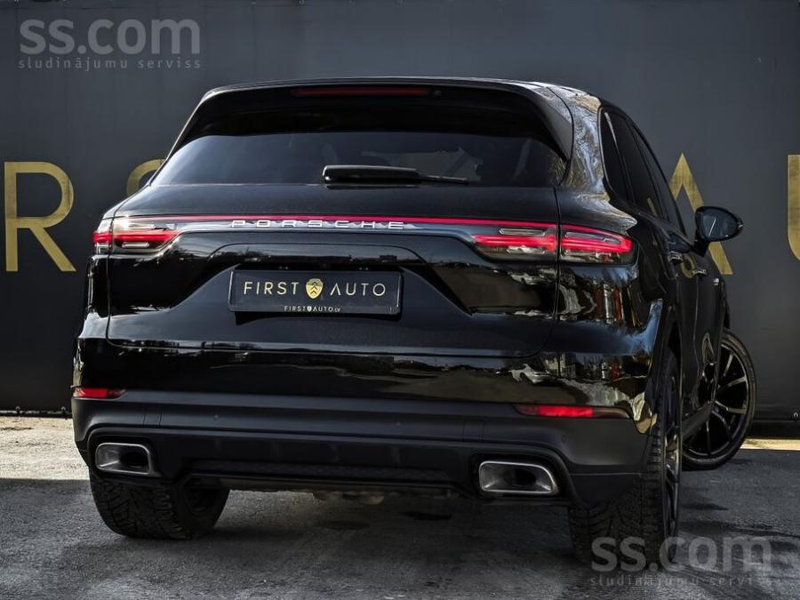 Melns Porsche Cayenne 2018 Tukums, ar dzinēja tilpumu 3.00 L un nobraukumu 155 tūkst. km par 45990 €, foto 4 vietnē AUTOMOTO.COM.LV