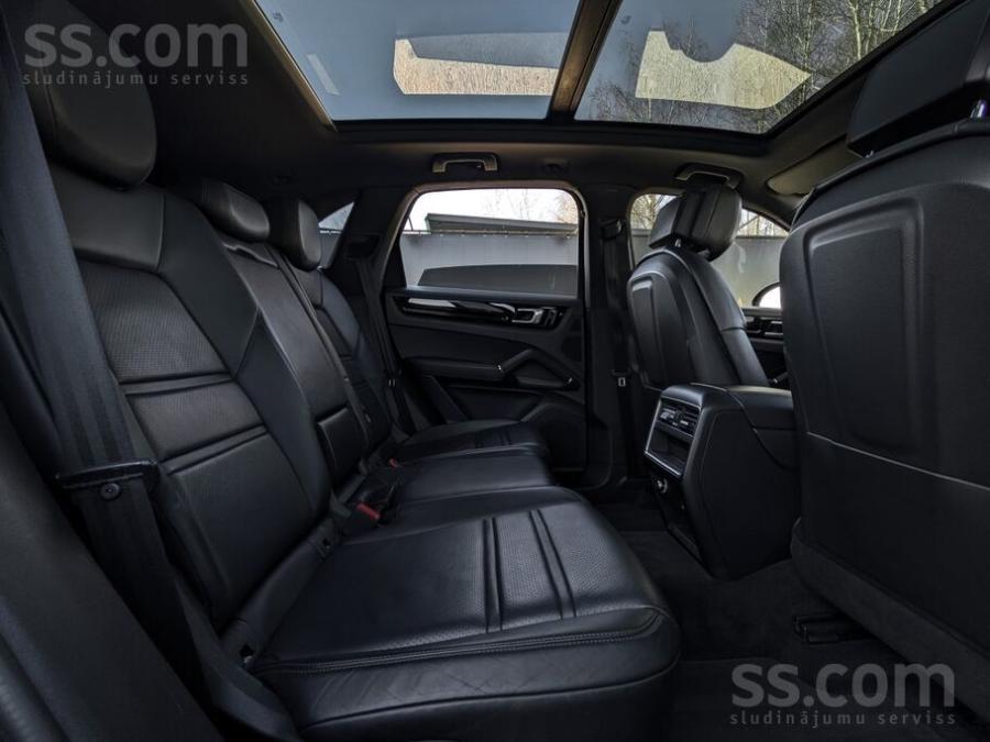 Melns Porsche Cayenne 2018 Tukums, ar dzinēja tilpumu 3.00 L un nobraukumu 155 tūkst. km par 45990 €, foto 7 vietnē AUTOMOTO.COM.LV