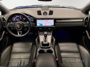 Melns Porsche Cayenne 2018 Tallina, ar dzinēja tilpumu 4.00 L un nobraukumu 145 tūkst. km par 54900 €, foto 8 vietnē AUTOMOTO.COM.LV