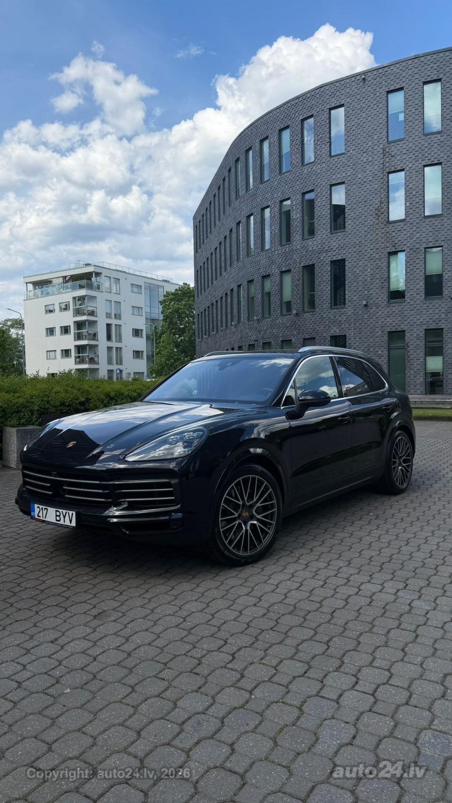Black Porsche Cayenne 2018 in Tallinn, with an engine capacity of 2.90 L and mileage of 62 thousand km for 57000 €, photo 1 on AUTOMOTO.COM.LV