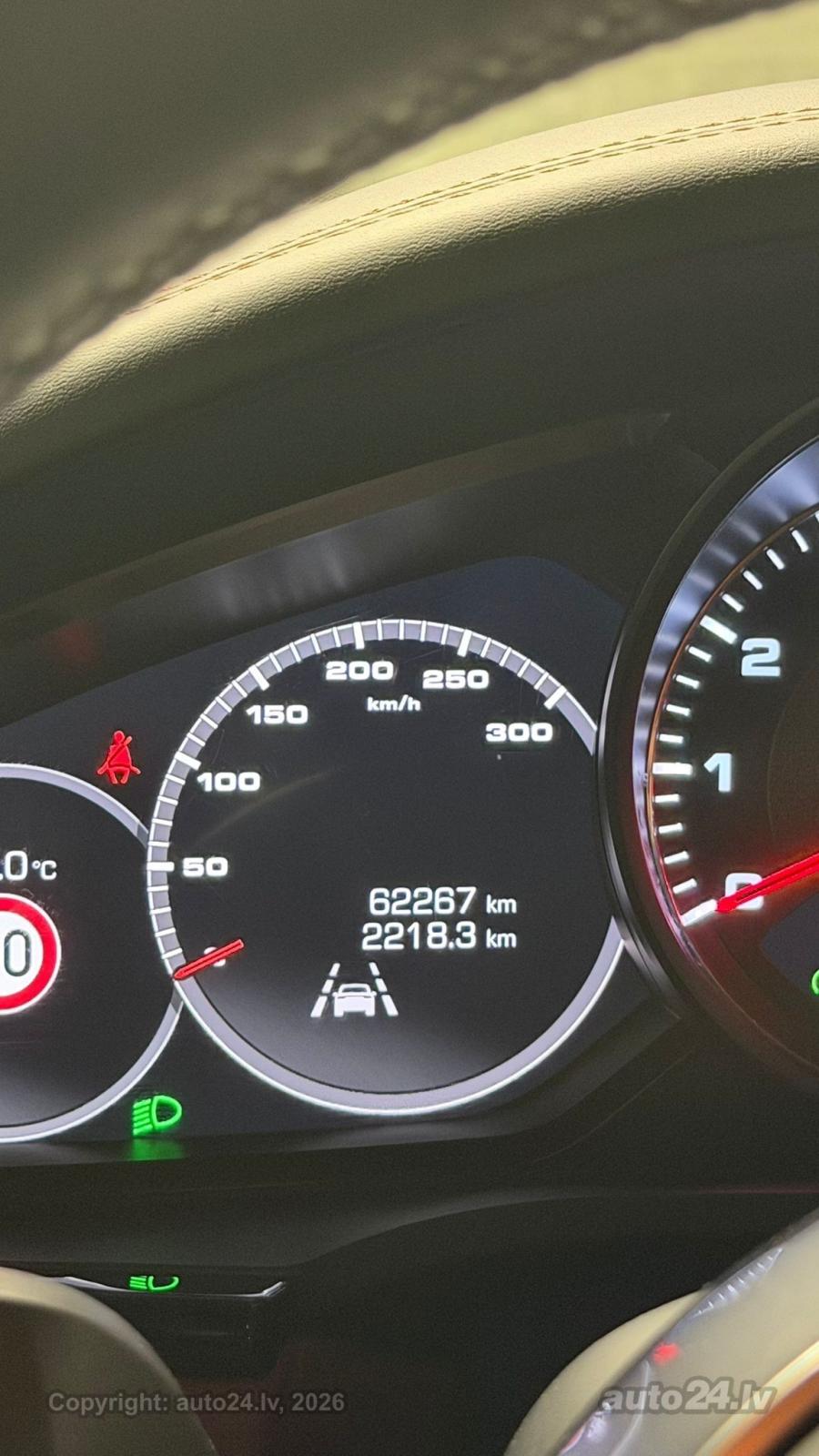 Black Porsche Cayenne 2018 in Tallinn, with an engine capacity of 2.90 L and mileage of 62 thousand km for 57000 €, photo 16 on AUTOMOTO.COM.LV