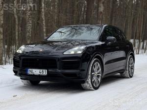 Black Porsche Cayenne 2018 in Riga, with an engine capacity of 2.90 L and mileage of 112 thousand km for 52000 €, photo 3 on AUTOMOTO.COM.LV
