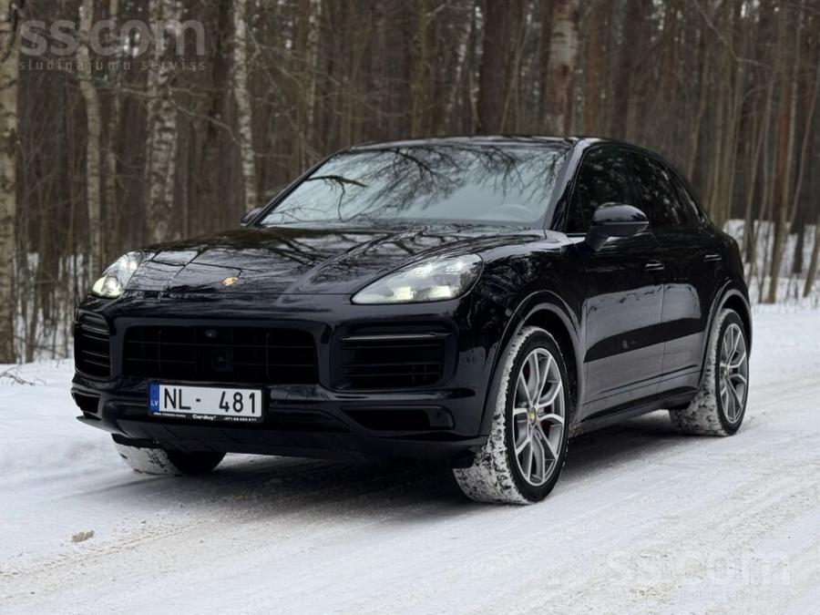 Black Porsche Cayenne 2018 in Riga, with an engine capacity of 2.90 L and mileage of 112 thousand km for 52000 €, photo 3 on AUTOMOTO.COM.LV