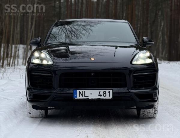 Melns Porsche Cayenne 2018 Rīga, ar dzinēja tilpumu 2.90 L un nobraukumu 112 tūkst. km par 52000 €, foto 3 vietnē AUTOMOTO.COM.LV