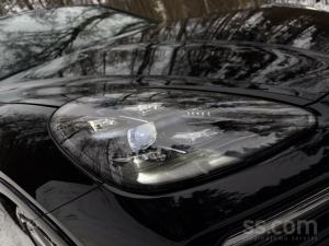 Black Porsche Cayenne 2018 in Riga, with an engine capacity of 2.90 L and mileage of 112 thousand km for 52000 €, photo 22 on AUTOMOTO.COM.LV