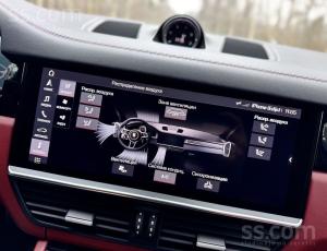 Black Porsche Cayenne 2018 in Riga, with an engine capacity of 2.90 L and mileage of 112 thousand km for 52000 €, photo 25 on AUTOMOTO.COM.LV