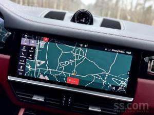 Black Porsche Cayenne 2018 in Riga, with an engine capacity of 2.90 L and mileage of 112 thousand km for 52000 €, photo 27 on AUTOMOTO.COM.LV