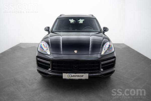 Black Porsche Cayenne 2018 in Tallinn, with an engine capacity of 4.00 L and mileage of 145 thousand km for 52999 €, photo 2 on AUTOMOTO.COM.LV