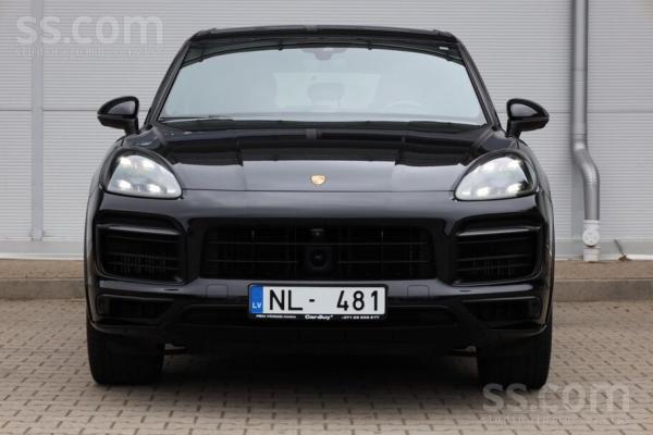 Black Porsche Cayenne 2018 in Riga, with an engine capacity of 2.90 L and mileage of 0 thousand km for 51995 €, photo 7 on AUTOMOTO.COM.LV